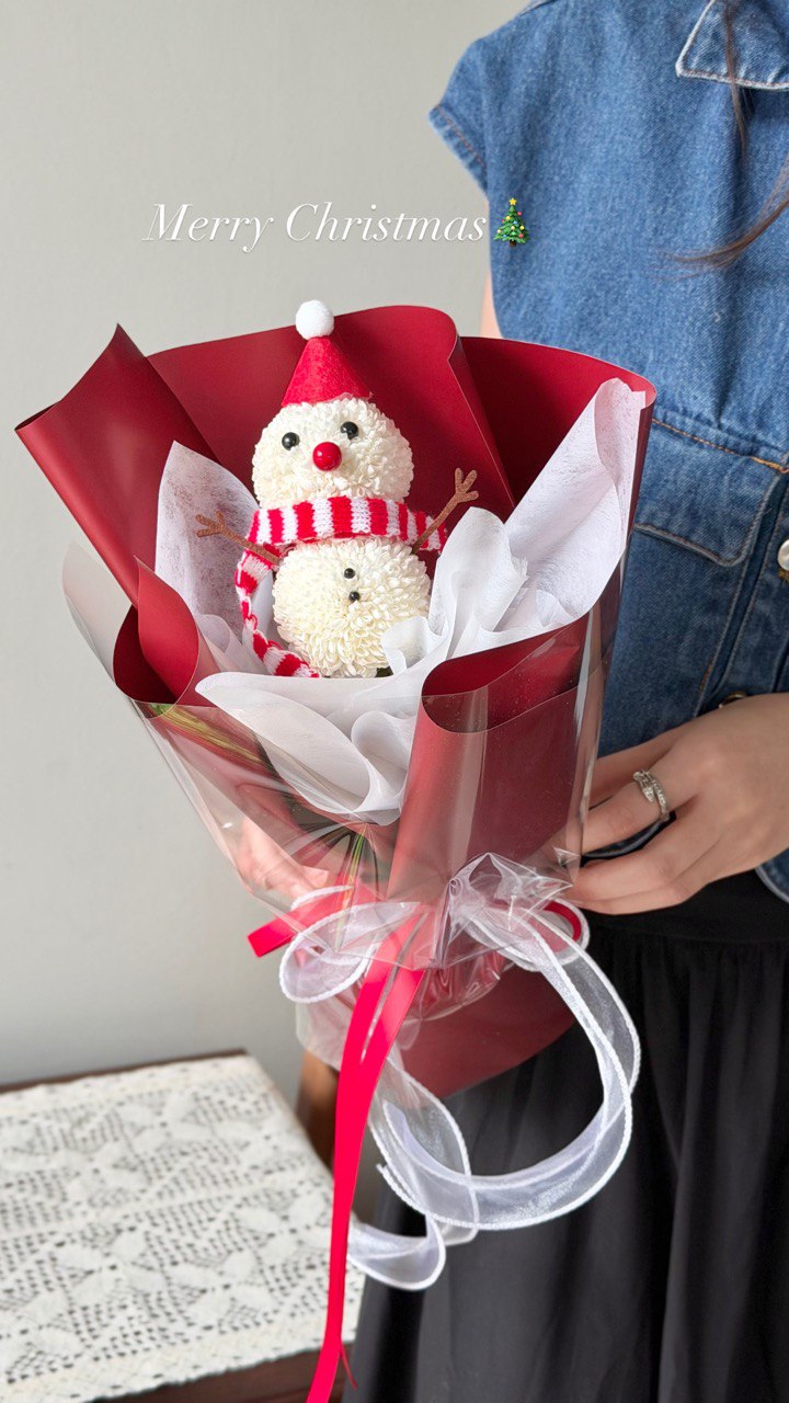 Little Snow Man – Hug and Heart