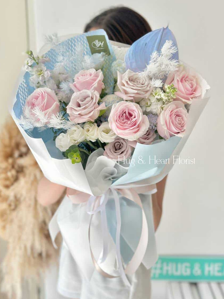 Eleanora Pink Rose Mixed Menta Rose Bouquet – Hug and Heart